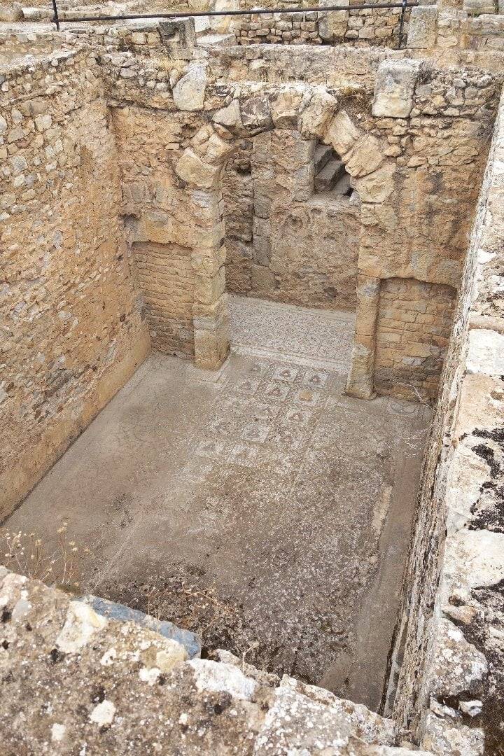 Roman ruins in Tunisia - A walk through time