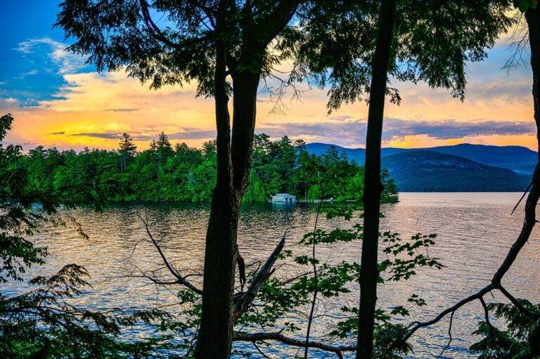 15 Best Lake Vacation Spots on the East Coast