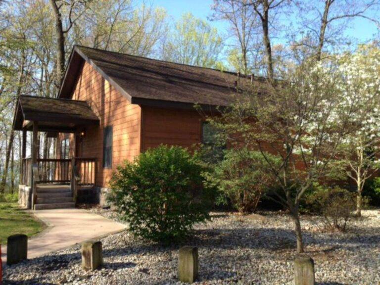 15 Cheap Romantic (Weekend) Getaways in Indiana