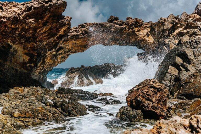 What to Pack for an Aruba Vacation - Packing List and Tips