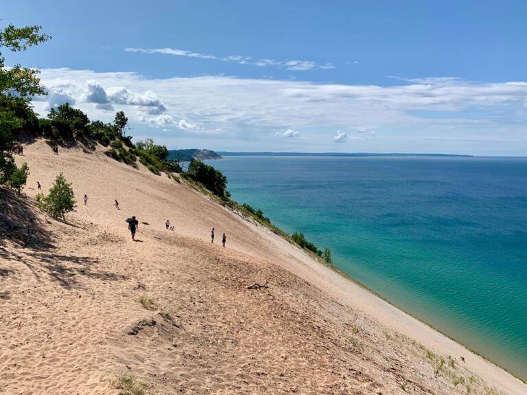 17 Cheap Weekend Getaways in Michigan for Couples